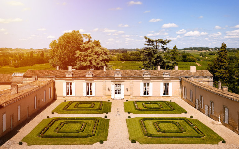 Visiter Saint Emilion: 15 Choses à Faire et Voir + Conseils